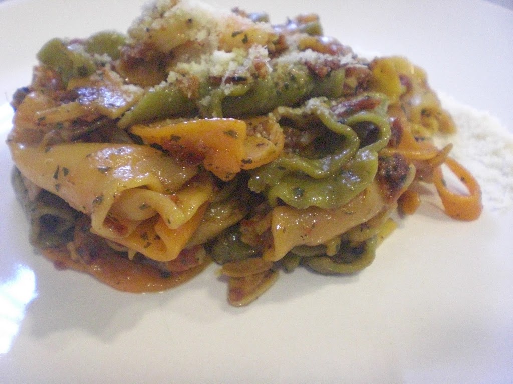 Pasta de colores picante - Fotografía Gastronómica y RecetasFotografía ...